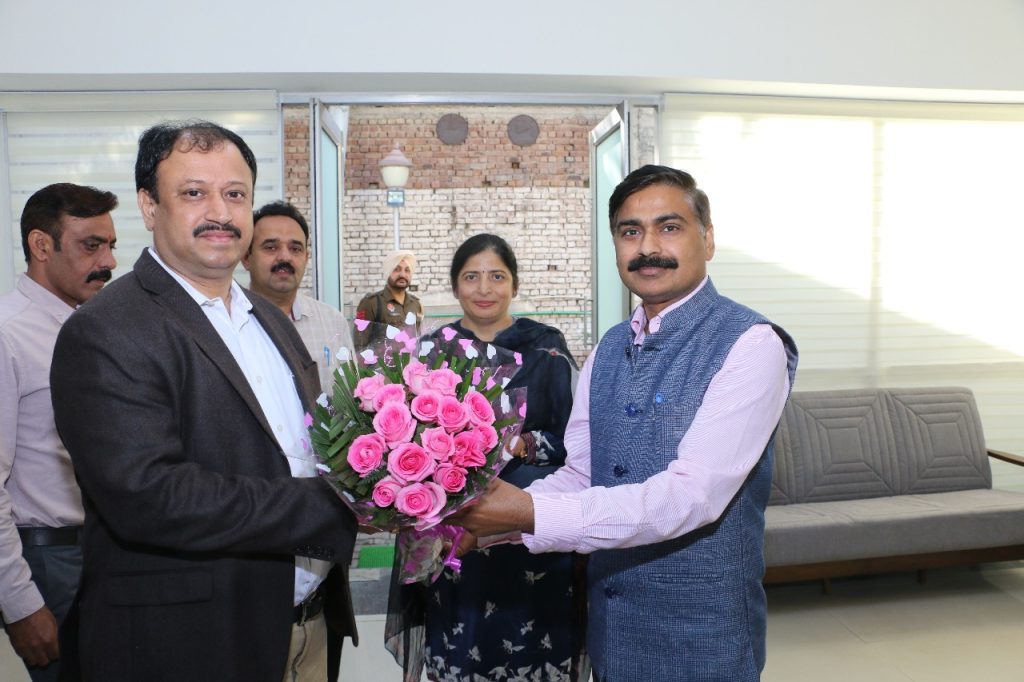 Secretary Technical Education IAS Nilkanth Avhad took charge as 18th ...